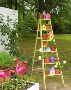 Φτιάξτε τα πιό απίθνα DIY σταντ για τις γλάστρες σας χρησιμοποιώντας ...